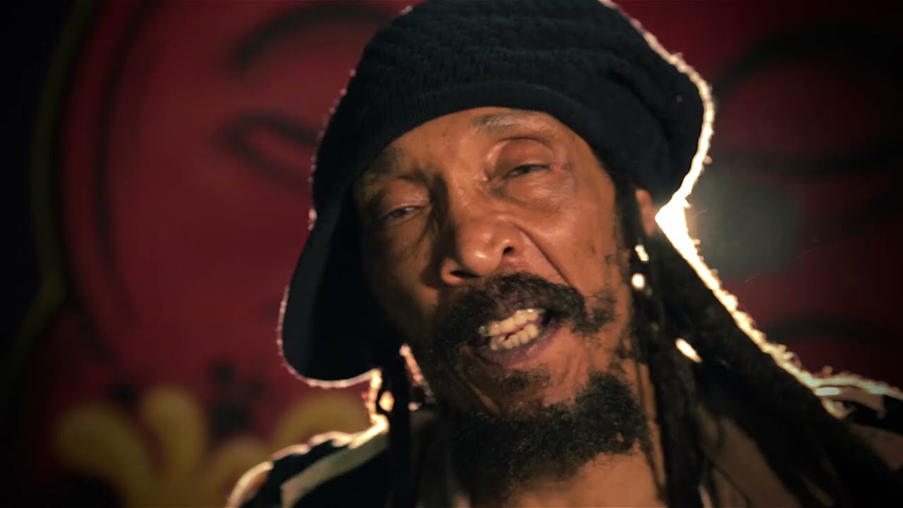 Video: Skelly (Israel Vibration) & Flabba Holt (Roots Radics ...