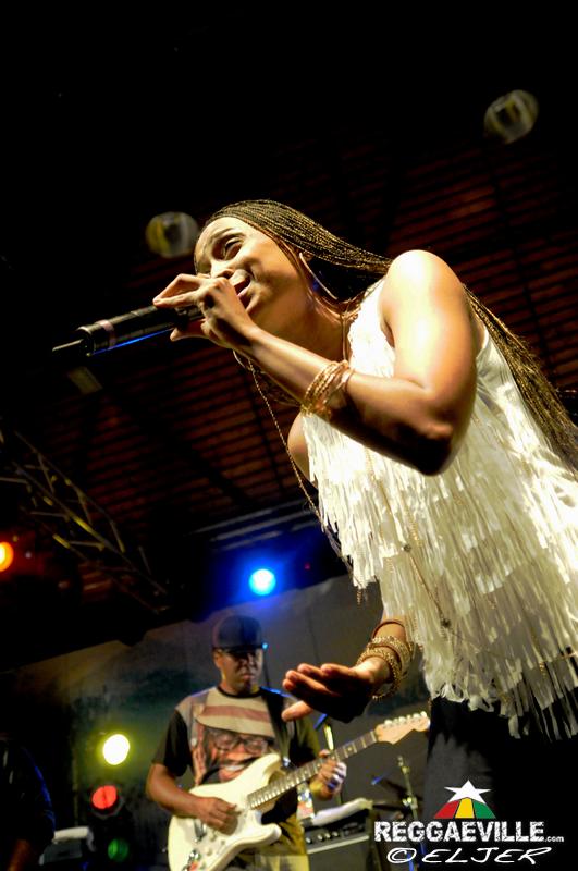 Photos: Alaine with Dean Fraser & Blak Soil Band @ Dietrich-Keuning ...