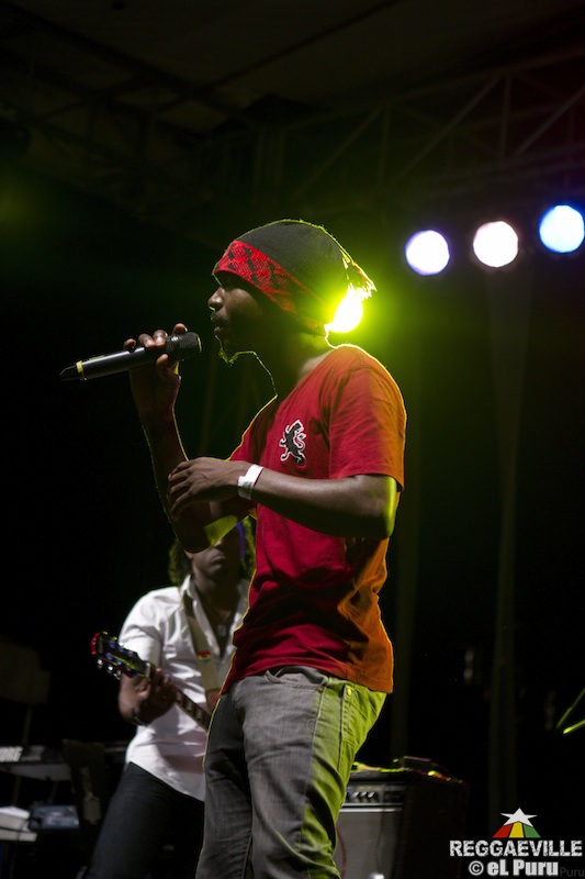 Photos: I Wayne in Kingston, Jamaica @ Hope Gardens 10/28/2012
